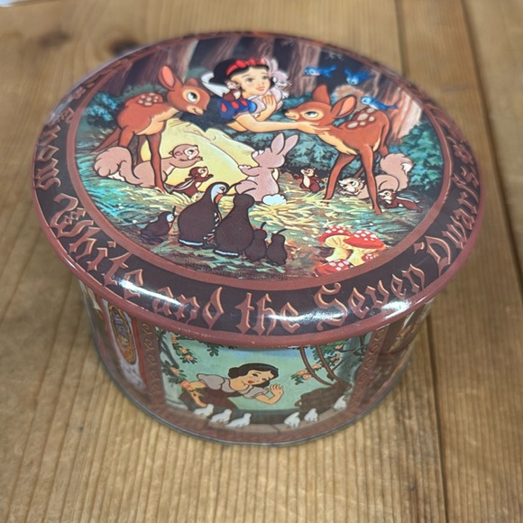 Disney | Other | Vintage Snow White Tin Container Disney | Poshmark